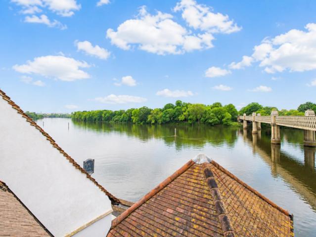1 bedroom apartment for rent in Strand On The Green, Chiswick, W4