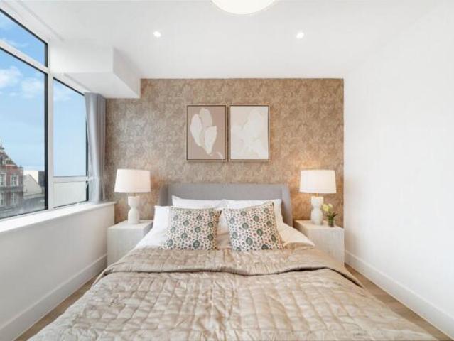 1 bedroom apartment for rent in Streatham High Road, London, SW16
