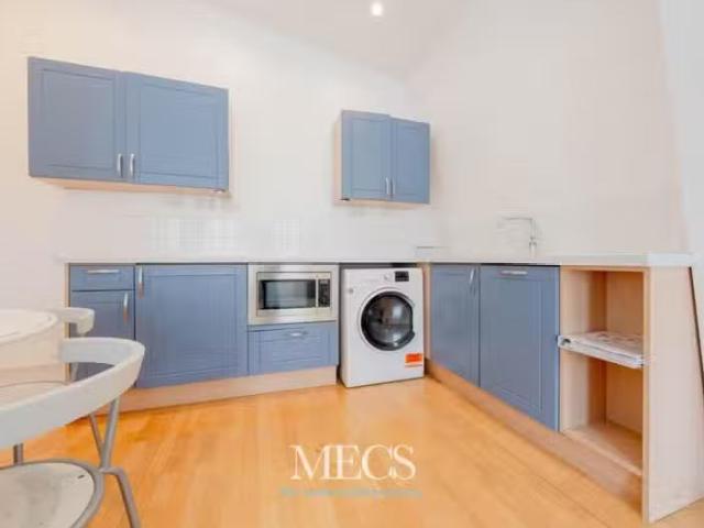1 bedroom apartment for rent in Sun House, 9 Bennetts Hill, Bi.