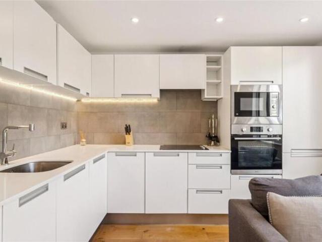 1 bedroom apartment for rent in Sussex Gardens, London, W2