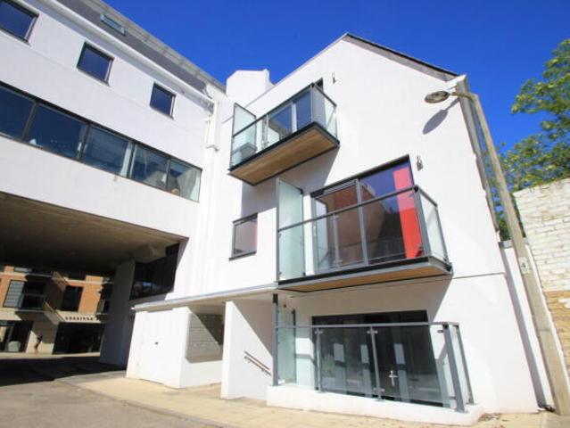 1 bedroom apartment for rent in Surbiton, KT6