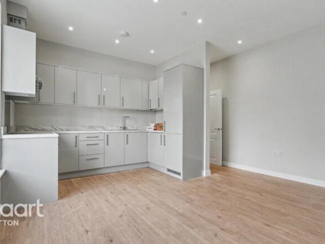 1 bedroom apartment for rent in Sutton Court Road, SUTTON, SM1