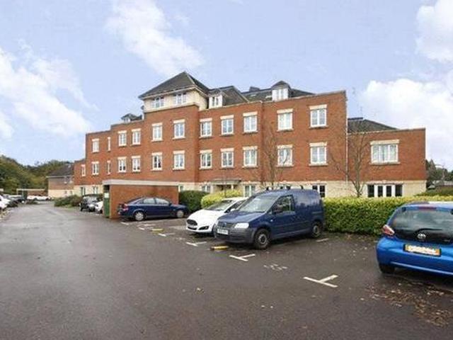 1 bedroom apartment for rent in Swan Court Toad Lane Camberley Hampshire GU17