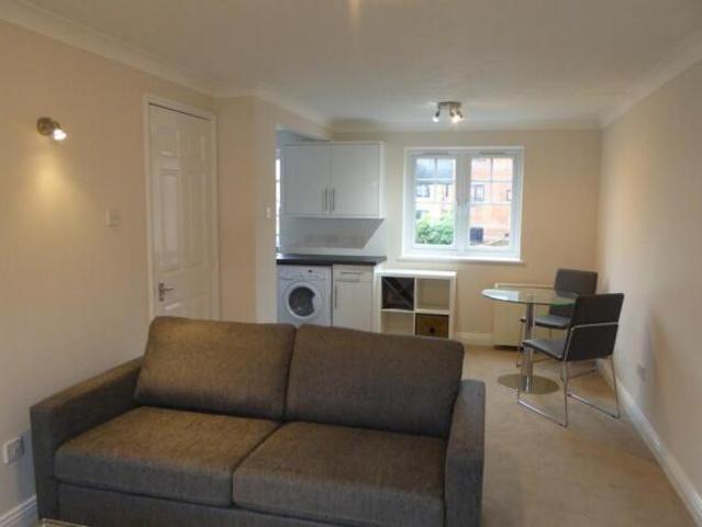 1 bedroom apartment for rent in Swan Place, Reading, RG1