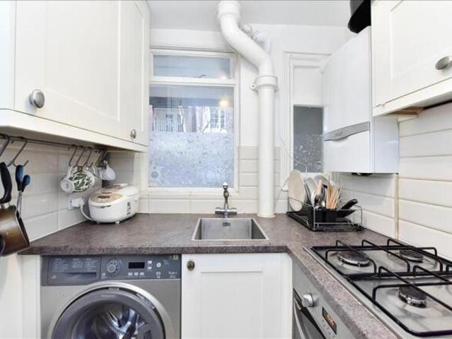 1 bedroom apartment for rent in Sandwich House, Bloomsbury, WC1H