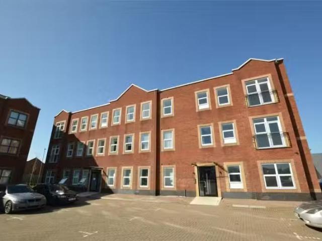 1 bedroom apartment for rent in Sandy House, Woodside Park, Ru.