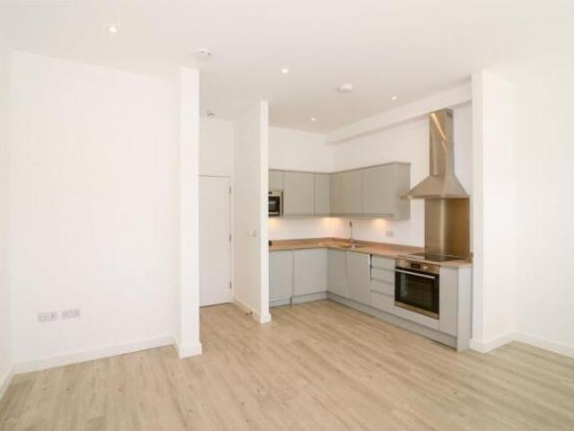 1 bedroom apartment for rent in Second Cross Road, Twickenham, TW2