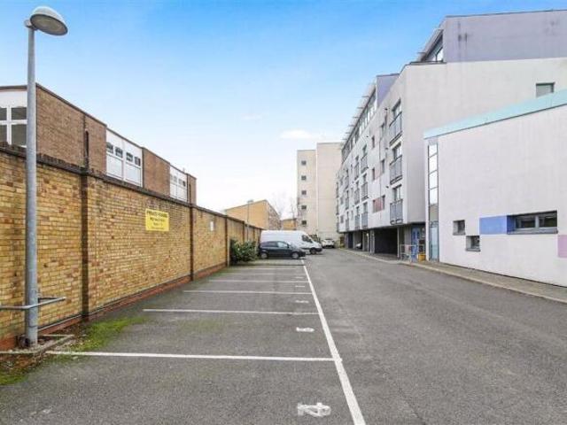 1 bedroom apartment for rent in Shale Court, Stratford, E15