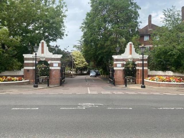 1 bedroom apartment for rent in Sheen Court, Richmond, TW10