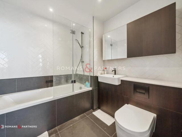 1 bedroom apartment for rent in Silverleaf House, Acton, W3