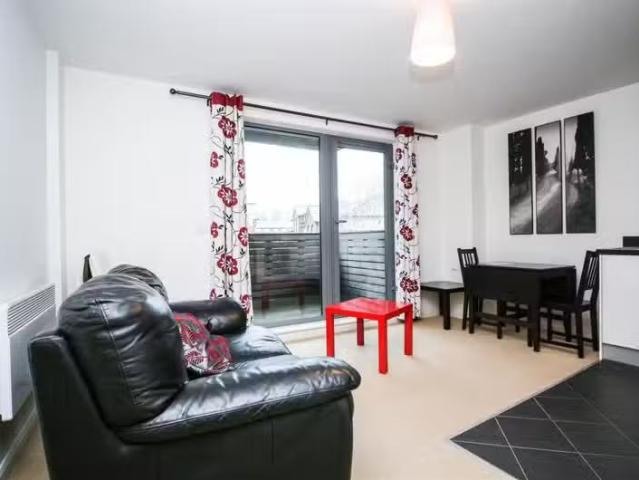 1 bedroom apartment for rent in Skyline, 165 Granville Street.
