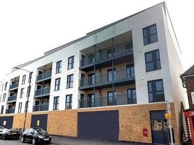 1 bedroom apartment for rent in Slough Berkshire SL2