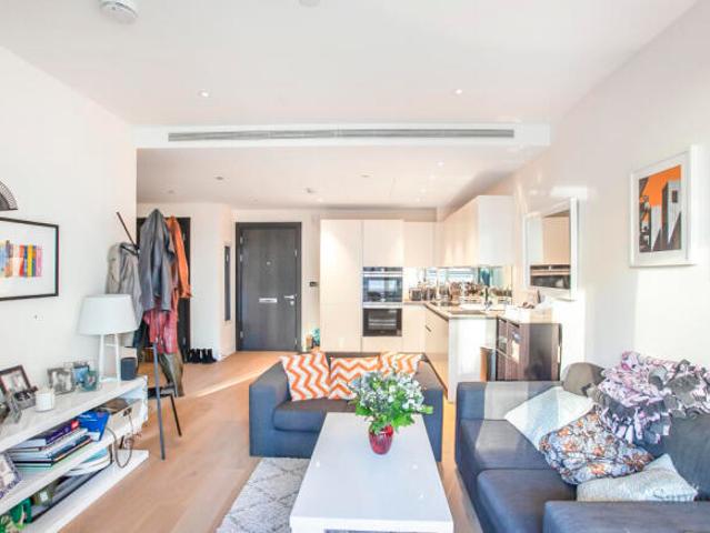 1 bedroom apartment for rent in Sophora House 342 Queenstown Road LONDON SW11 8BW, SW11