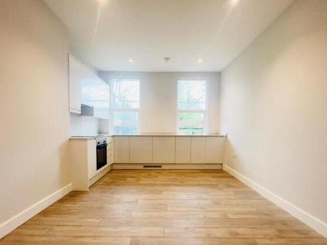 1 Bedroom Apartment For Rent In South Croydon