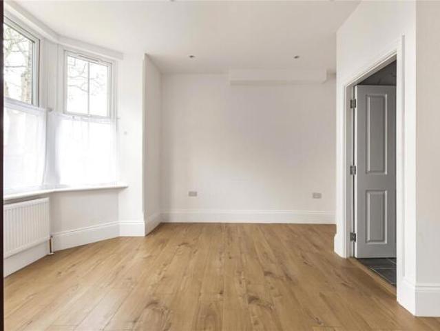 1 bedroom apartment for rent in South Road, Twickenham, TW2