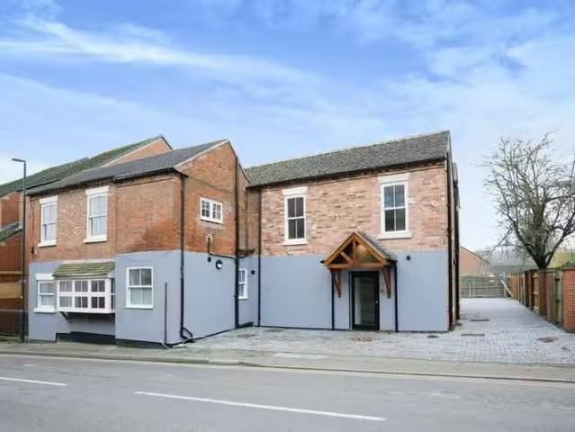 1 bedroom apartment for rent in South Street, Atherstone, Warw.