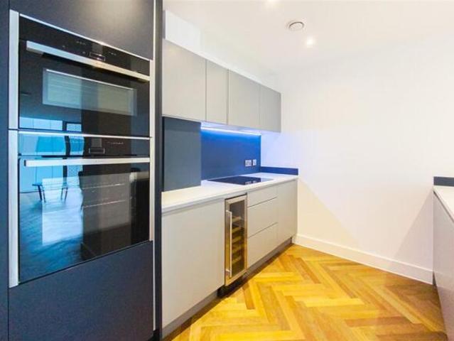 1 bedroom apartment for rent in South Tower, Owen Street, M15