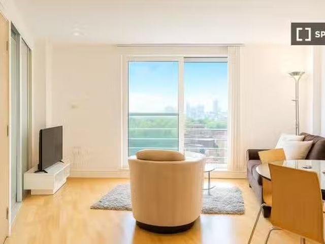 1 bedroom apartment for rent in Tachbrook, London