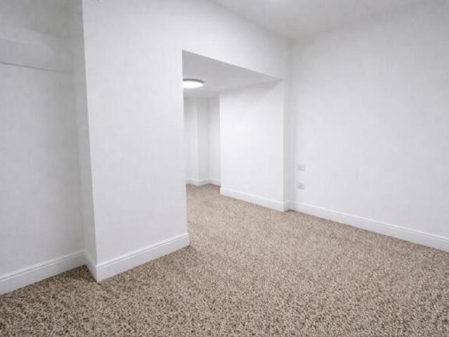 1 bedroom apartment for rent in Taff Embankment, Grangetown, Cardiff, CF11