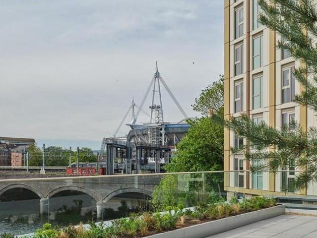 1 bedroom apartment for rent in Tai Afon Y Rhodfa Ganolog, Cardiff City, CF10