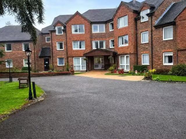1 bedroom apartment for rent in Tanners Lane, Haslemere, Surre.