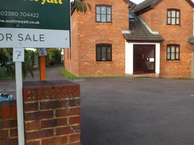 1 bedroom apartment for rent in Tate Road, Redbridge, SO15