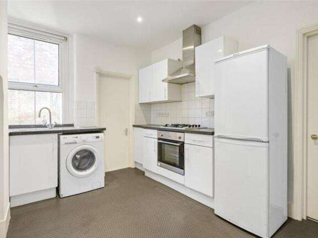 1 bedroom apartment for rent in Temple Dwellings, Temple Street, London, E2