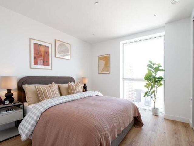 1 bedroom apartment for rent in The Watermint at Silkstream, Hendon, London, NW9