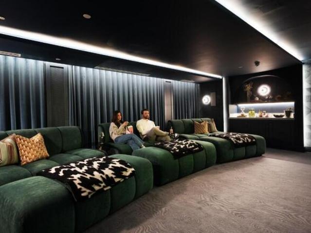1 bedroom apartment for rent in The Watermint at Silkstream, Hendon, London, NW9