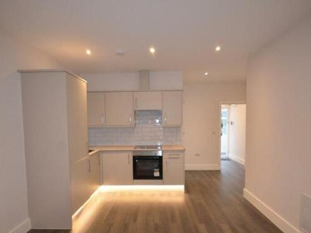 1 Bedroom Apartment For Rent In The Avenue