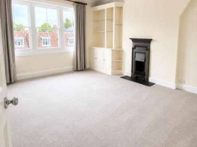 1 bedroom apartment for rent in The Barons, Twickenham, TW1