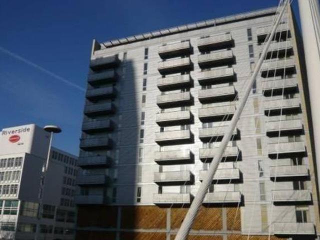 1 bedroom apartment for rent in The Bridge Dearmans Place Manchester M3