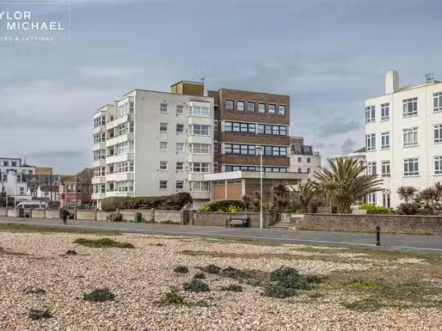 1 bedroom apartment for rent in The Esplanade, Worthing, BN11