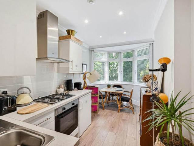 1 bedroom apartment for rent in The Gardens, East Dulwich London SE22