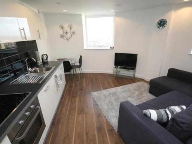 1 bedroom apartment for rent in The Heart MediaCityUK Salford Quays M50