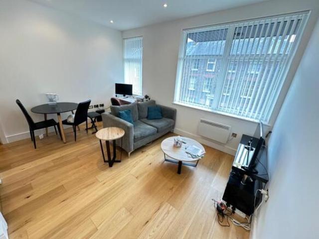 1 bedroom apartment for rent in The Landmark, Flowers Way, Luton, Bedfordshire, LU1 3GA, LU1