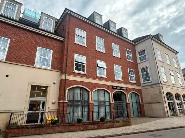 1 bedroom apartment for rent in The Leasowes, Main Street, B90.