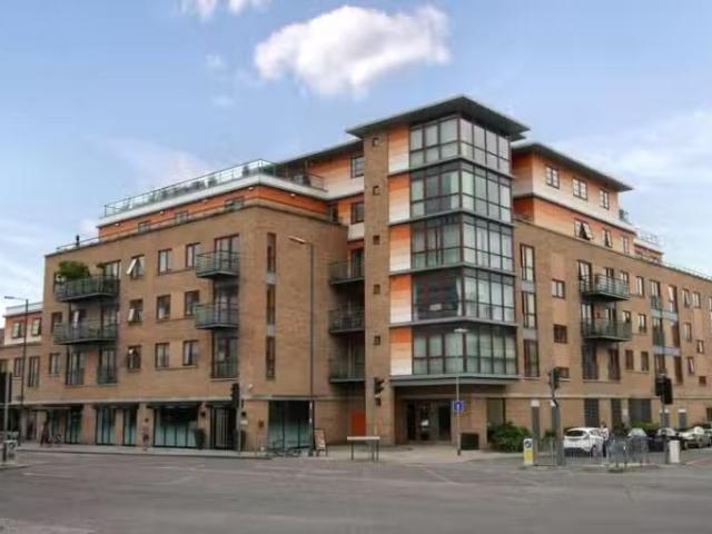 1 bedroom apartment for rent in The Levels, 150 Hills Road, Ca.