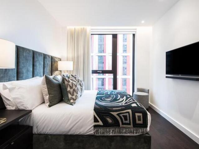 1 bedroom apartment for rent in The Residence, 4 Charles Clowes Walk, Nine Elms, London, SW11