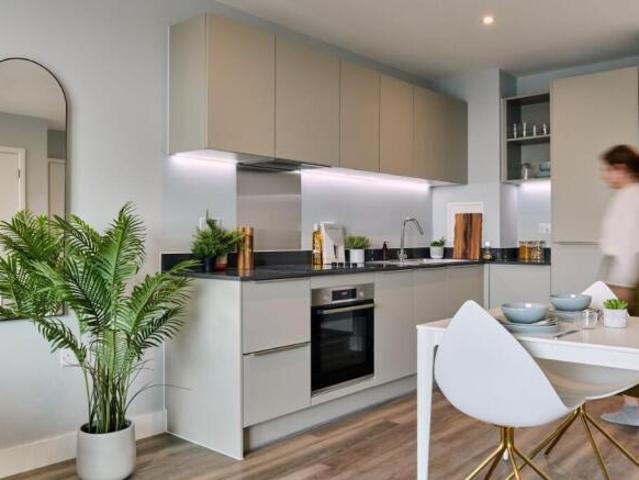 1 bedroom apartment for rent in Thomas Layton Way, London, TW8