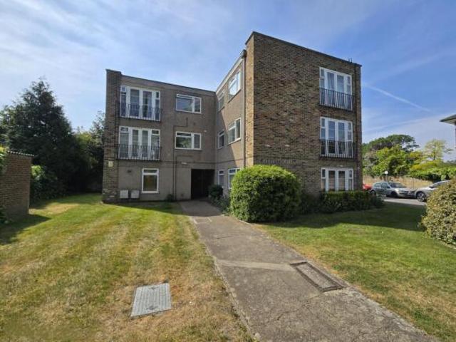 1 bedroom apartment for rent in Tiptree Drive, ENFIELD, EN2