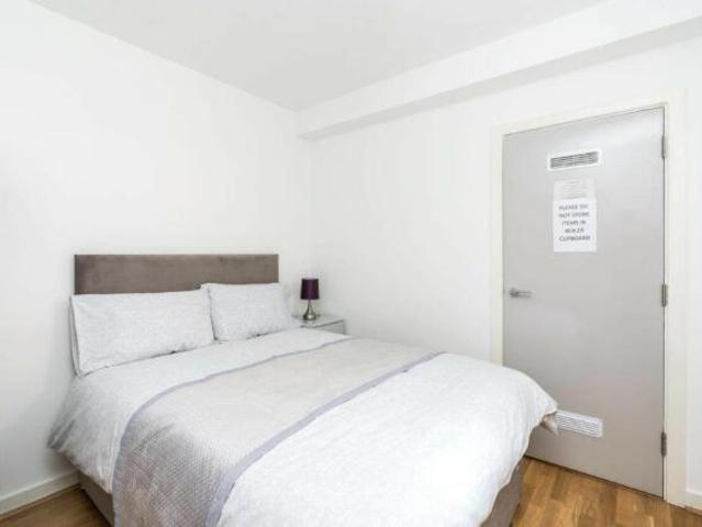 1 bedroom apartment for rent in Tower House, Fieldgate Street, Tower Hamlets, London, E1