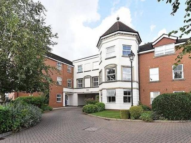 1 bedroom apartment for rent in Trinity Court Green Street WA16
