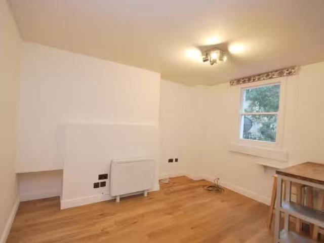 1 bedroom apartment for rent in Upper Bristol Road, BATH, BA1