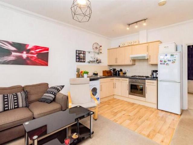 1 bedroom apartment for rent in Vale Grove, London, W3