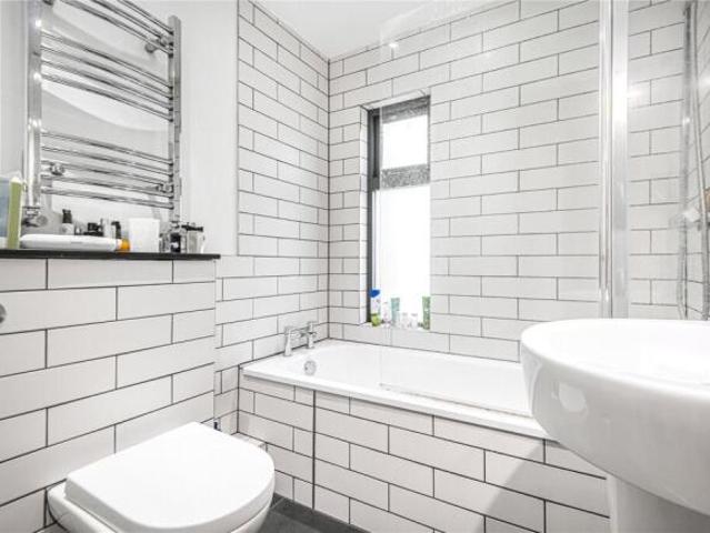 1 bedroom apartment for rent in Vauxhall Grove, London, SW8