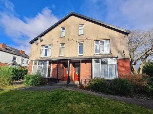 1 bedroom apartment for rent in Vesper Road Kirkstall Leeds LS5