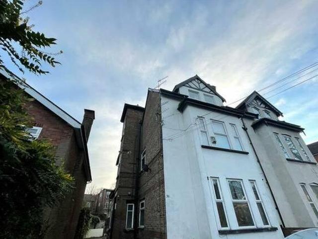 1 bedroom apartment for rent in Victoria Crescent Eccles Manchester Greater Manchester M30