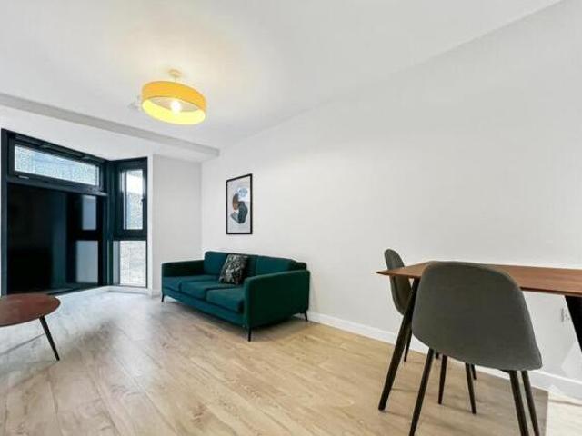 1 Bedroom Apartment For Rent In Victoria Riverside Atkinson Street