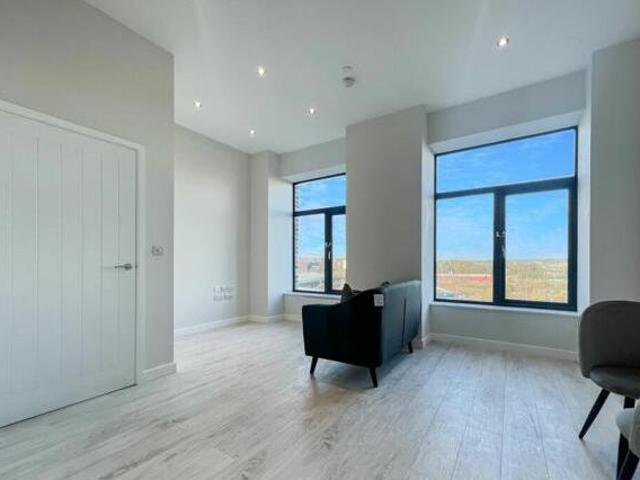 1 Bedroom Apartment For Rent In Victoria Riverside, Goodman Street
